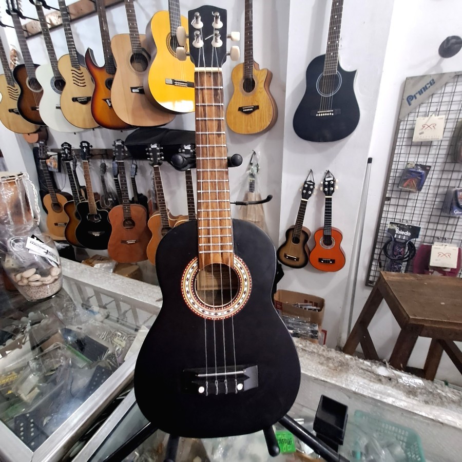 Jual Ukulele Gitar / Kentrung Kecil 4 Senar Standard Murah Bandung ...