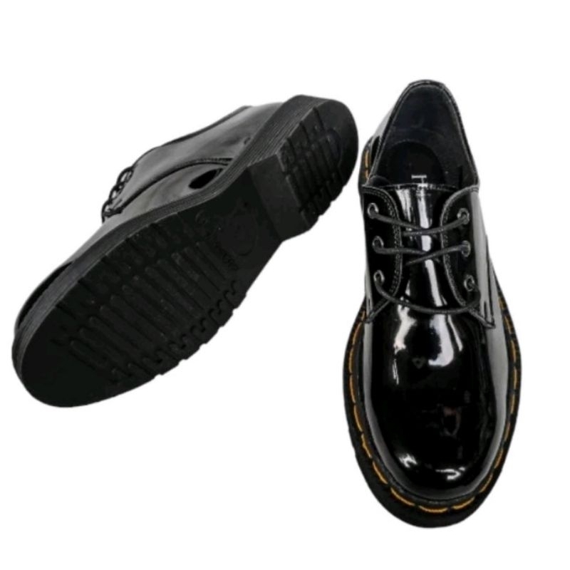 Jual sepatu pria boots formal docmar hitam glossy 3 lubang freebox ...
