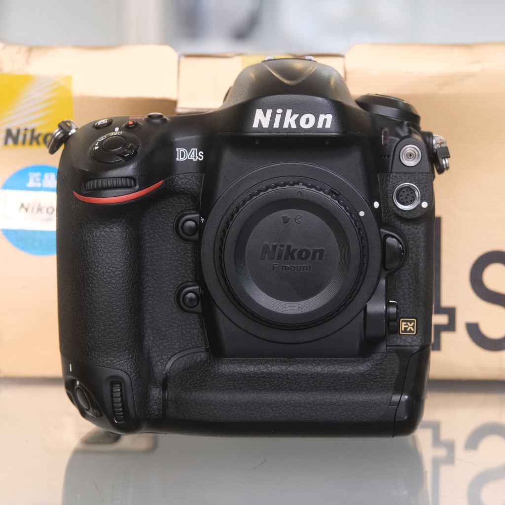 Jual Kamera dslr nikon D4S Body fullset box cocok buat foto sport | Shopee Indonesia