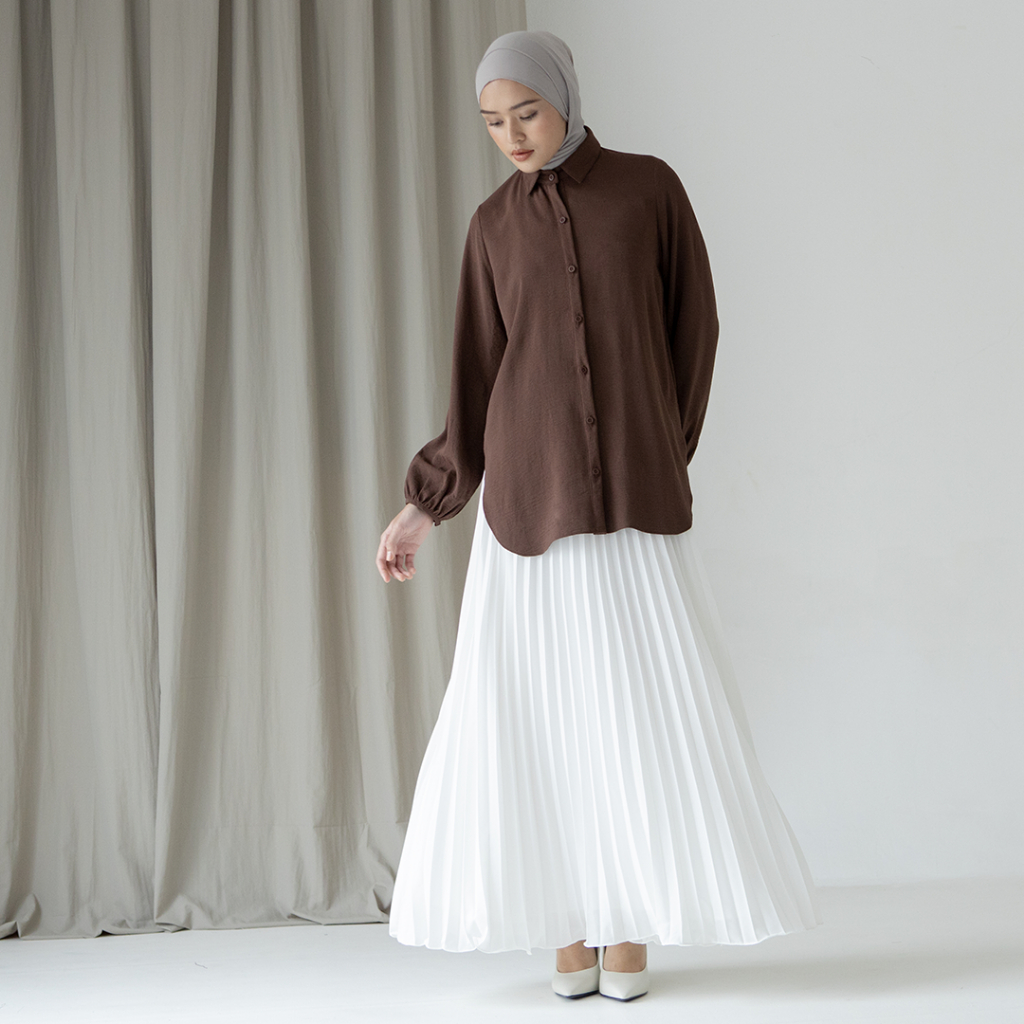 Jual Basic Batara by Aska Label - Kemeja wanita basic lengan panjang full kancing warna pink ...