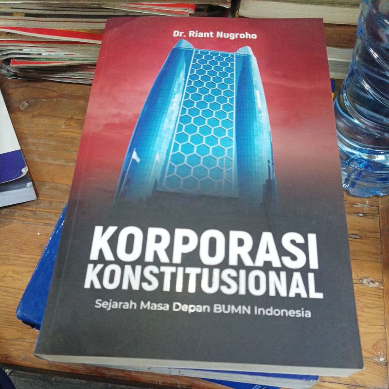 Jual buku sejarah masa depan BUMN Indonesia korporasi konstitusional bekas original | Shopee ...