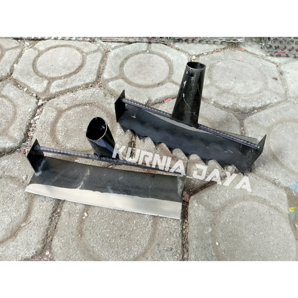 Jual ALAT GARUK RUMPUT LIAR ASLI BAJA | Shopee Indonesia