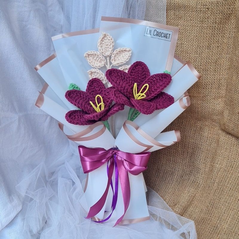 Jual Burgundy Lily crochet bouquet buket bunga lily rajut | Shopee ...