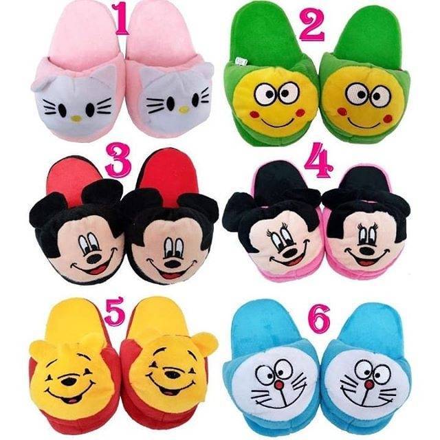 Jual Sandal Boneka Karakter Winnie The Pooh Mickey Minnie Doraemon ...
