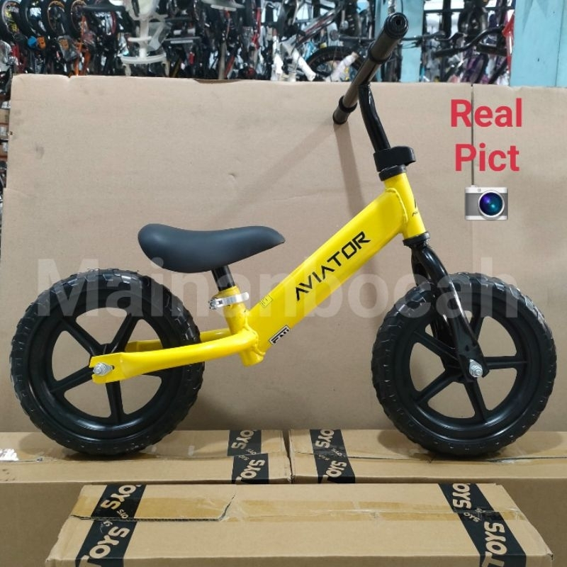Jual Balance bike/push bike/sepeda anak tanpa pedal Aviator AT-7901 ...