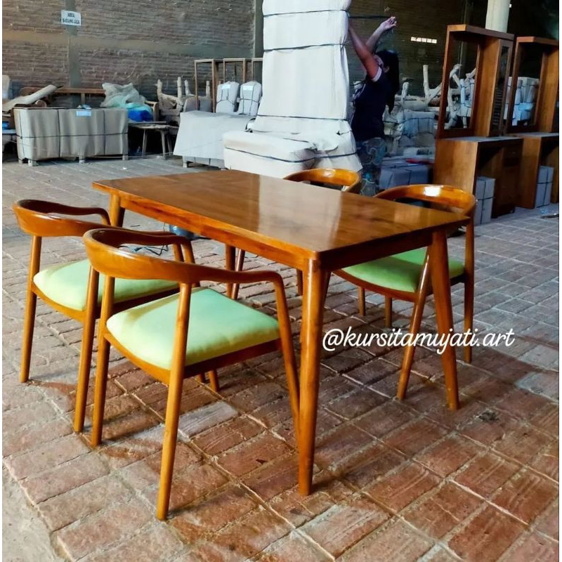 Jual meja makan kayu jati tebal 3 cm meja makan set 1 meja 4 kursi | Shopee Indonesia