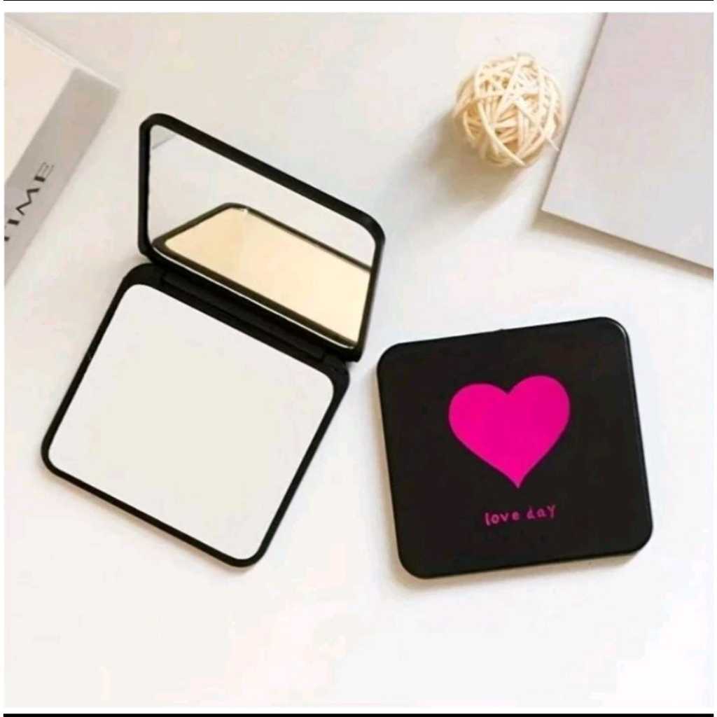 Jual Cermin Mini lipat Praktis Simpel Cermin Make up Mini Model Persegi ...