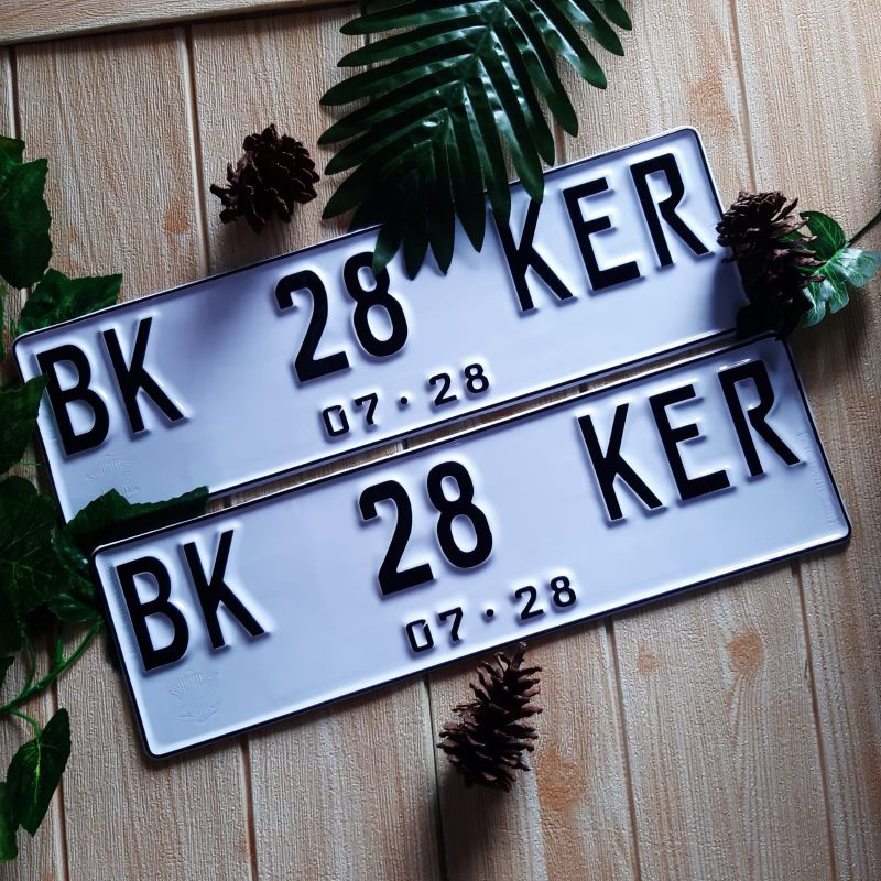 Jual Plat nomor mobil putih font baru berlogo korlantas polri sepasang ...