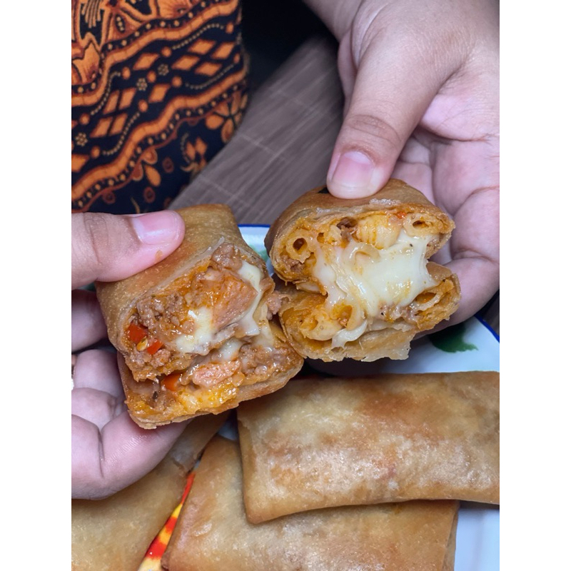 Jual Lumpia Spicy Beef Bolognese Oleh Oleh Solo ( FROZEN ) | Shopee ...