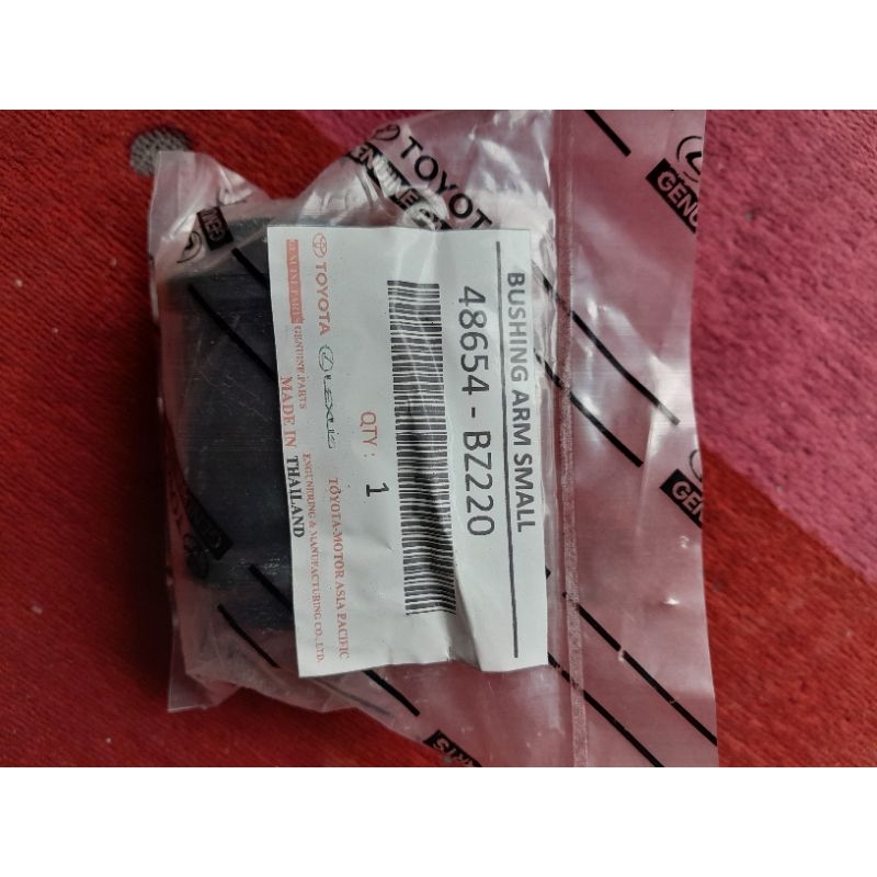 Jual Bushing Arm besar Agya,Ayla.part.48654-BZ 220.original | Shopee ...
