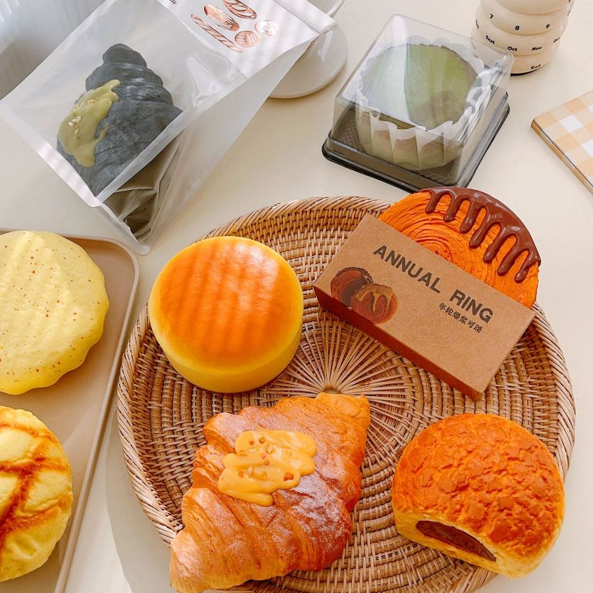 Jual Squishy Premium Roti Cromboloni Croisant Burger Viral Jumbo Super ...