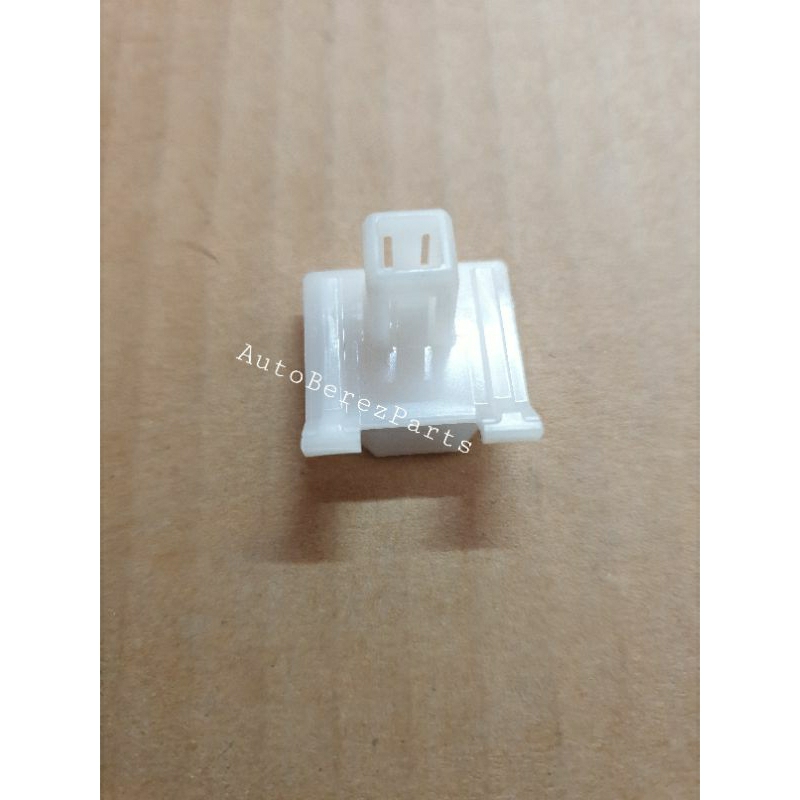 Jual Klip Isuzu Giga Grommet Front Panel NPS Original | Shopee Indonesia