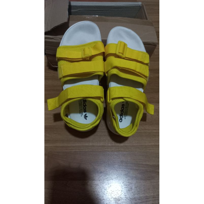 Jual Sandal Adidas Adilette 2.0 Kuning Preloved | Shopee Indonesia
