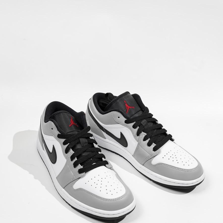 Jual Air Jordan 1 Low Light Smoke Grey | Shopee Indonesia