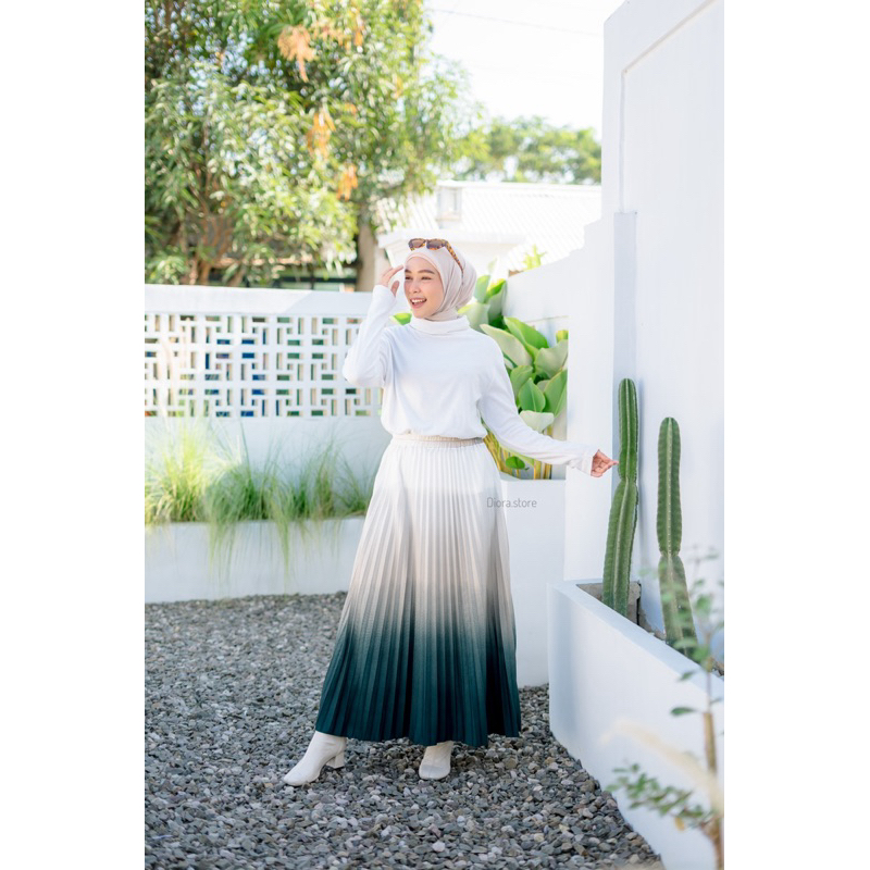 Jual DIORA Rok Plisket Gradasi Premium – Bawahan Wanita All Size / Rok ...
