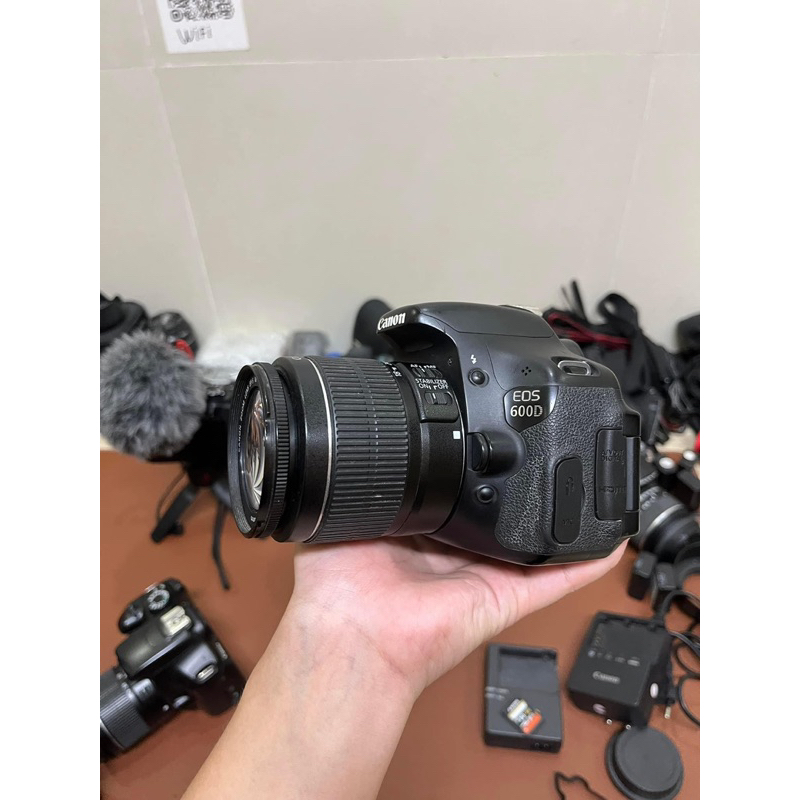 Jual Canon EOS 600D Kit 18-55mm Istimewah mulus murah | Shopee Indonesia