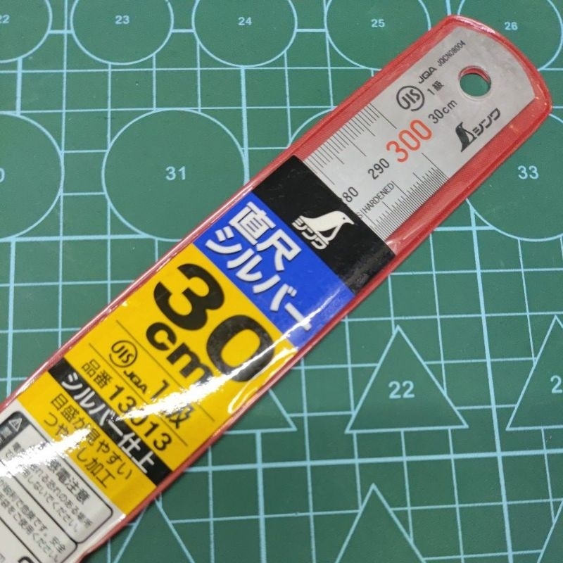 Jual SHINWA 13013 Penggaris Lurus 30 cm Stainless Steel Rule Hard Chrome JIS 30cm | Shopee Indonesia