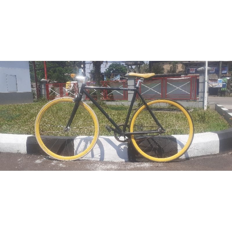 Jual Sepeda fixie gear freewheel biasa ada rem depan | Shopee Indonesia
