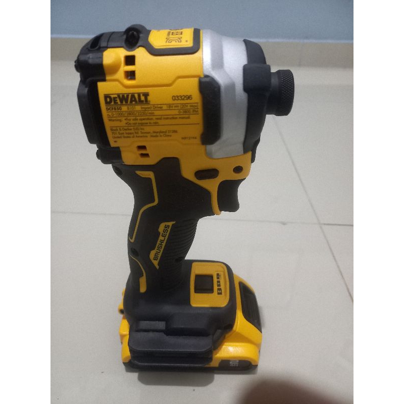 Jual Dewalt DCF 850 20V Cordless Impact Driver Burshless | Shopee Indonesia