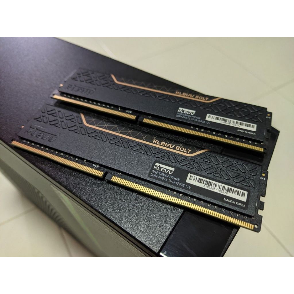 Jual (SECOND) RAM DDR4 KLEVV BOLT 8GB 2x4GB 2400mhz CL 15-15-15-35 1.2V ...