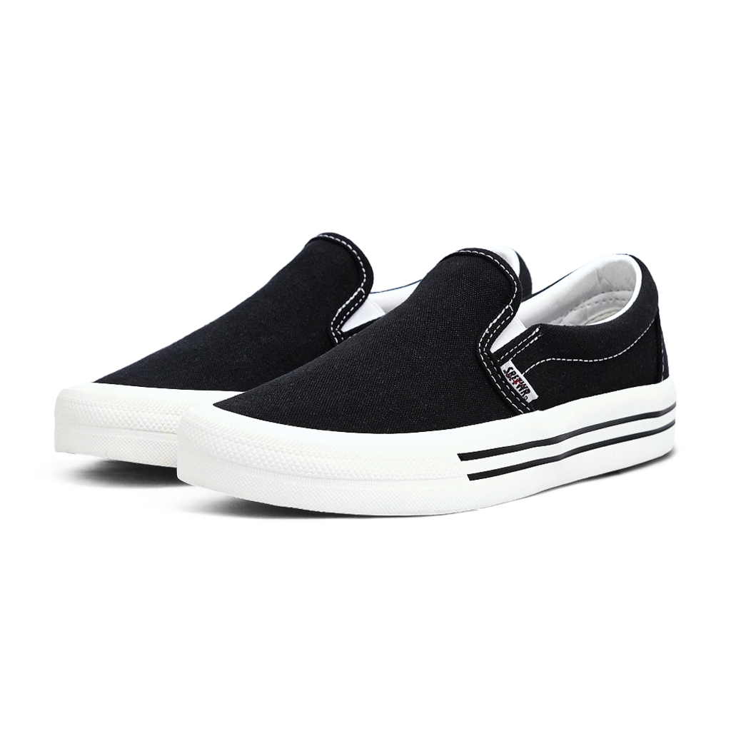 Jual SABA Slip On Black White LX BW - Sepatu Snekares Casual Pria ...