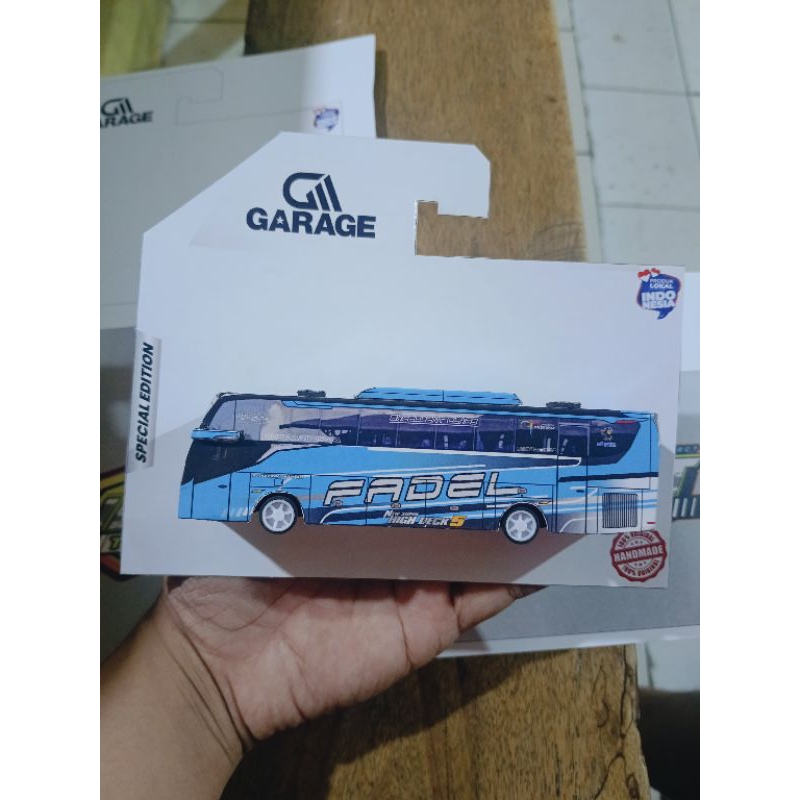Jual MINIATUR BUS BASURI RATU PANDORA JET BUS 5 SKALA 1/87 | Shopee ...