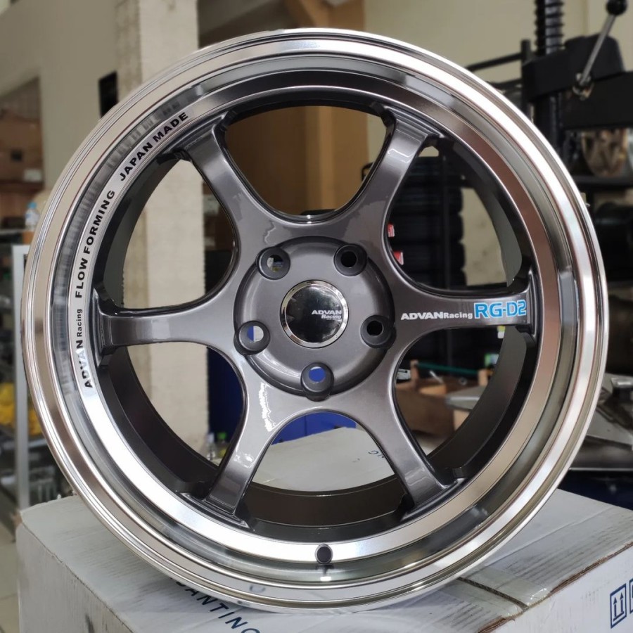 Jual velg mobil ADVAN RG D2 R17 FLOW FORMING velg ring 17 hrv civic reborn | Shopee Indonesia
