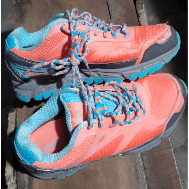 Jual sepatu bekas berkualitas | Shopee Indonesia