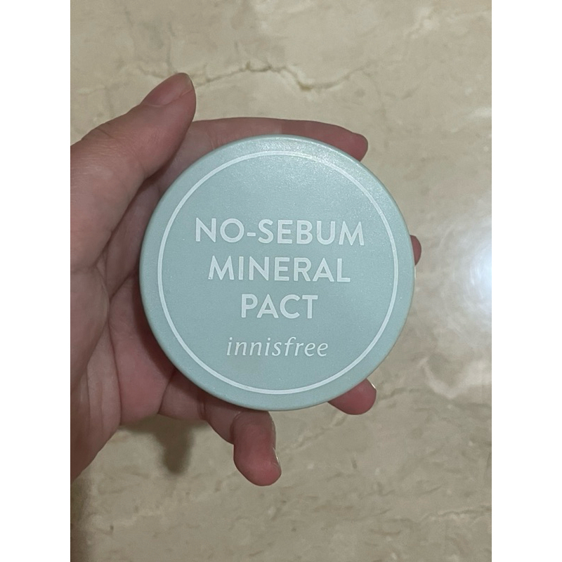 Jual PRELOVED innisfree no sebum mineral pact bedak padat translucent ...