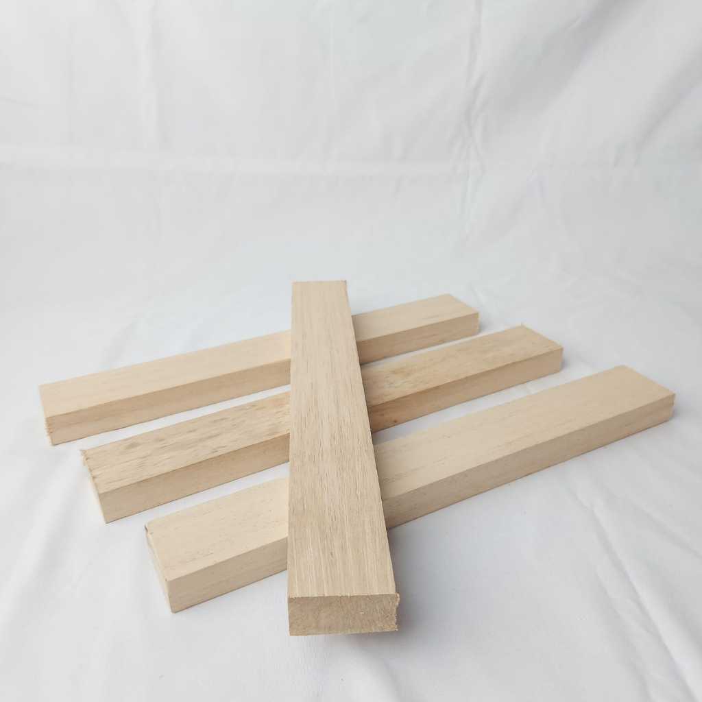 Jual Lis Kayu Kotak 2x4 cm Sudah Amplas Halus Tidak Ada Bekas Paku 120 ...