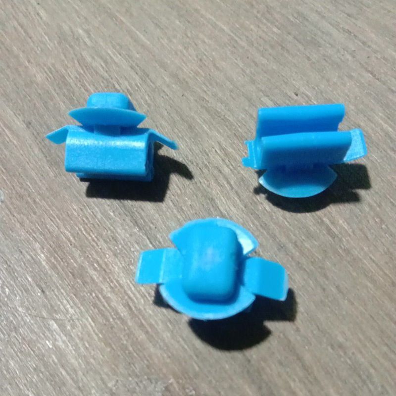 Jual KANCING KLIP PENJEPIT KUNCI PINTU MOBIL UNIVERSAL | Shopee Indonesia