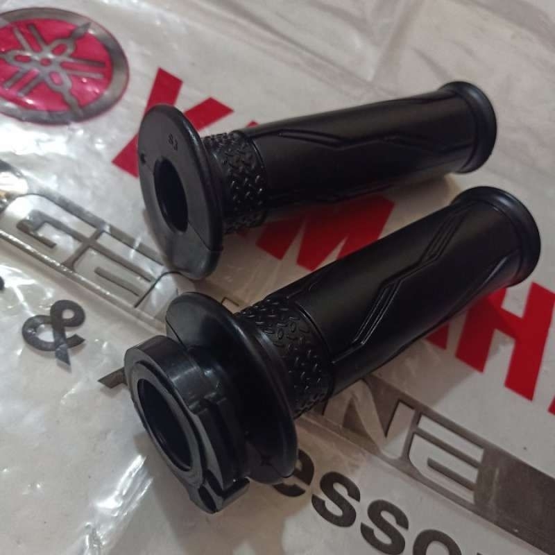 Jual Hand Grip Handfat Yamaha NMAX 155 XMAX 250 KANAN/GAS 2DP-F6240-00 ...