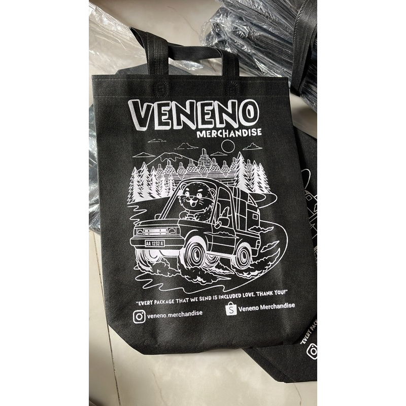 Jual GOODIE BAG VENENO MERCHANDISE UKURAN 30x40CM FREE STIKER | Shopee ...