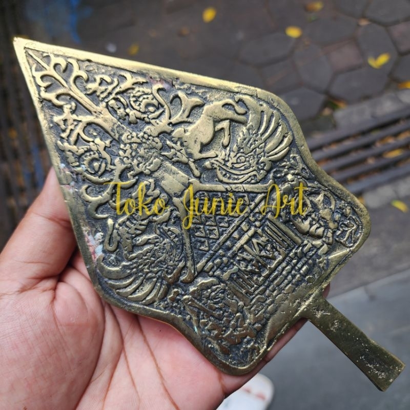 Jual GUNUNGAN WAYANG EMAS KUNINGAN KAYON WAYANG HIASAN DEKORASI ...