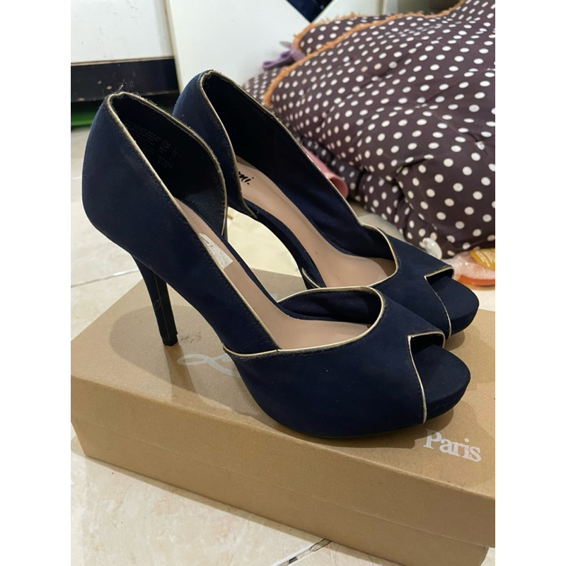Jual Fioni heels preloved | Shopee Indonesia