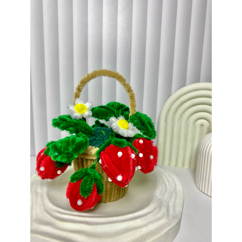 Jual strawberry kawat bulu mercy ( pipe cleaner ) | Shopee Indonesia