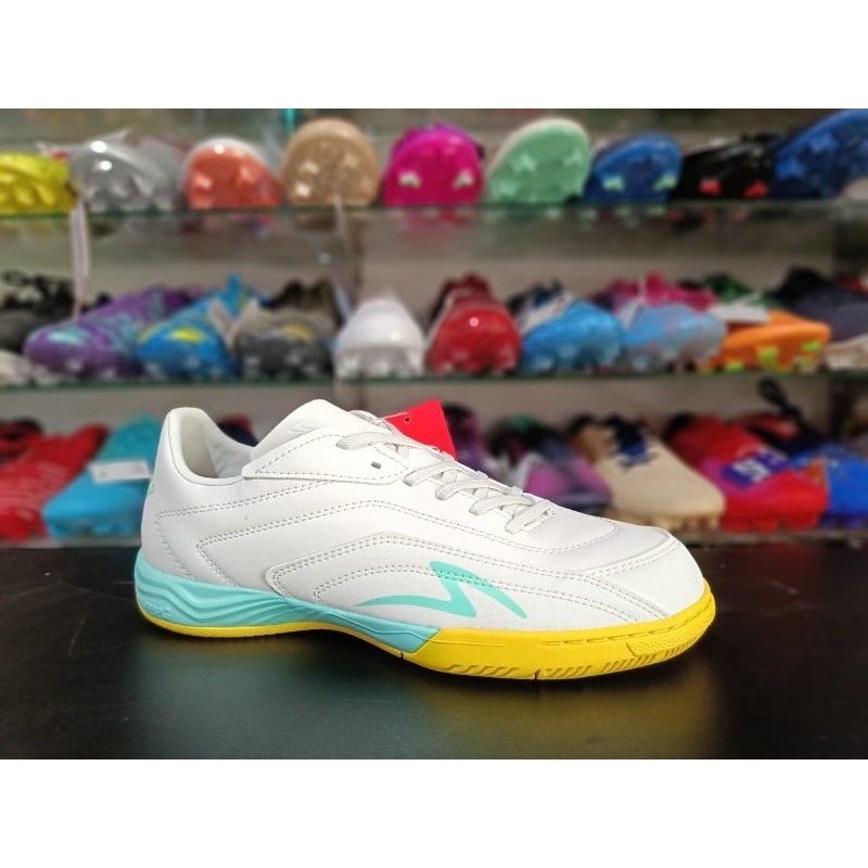 Jual Sepatu Futsal SPECS METASALA NOVUS IN white | Shopee Indonesia