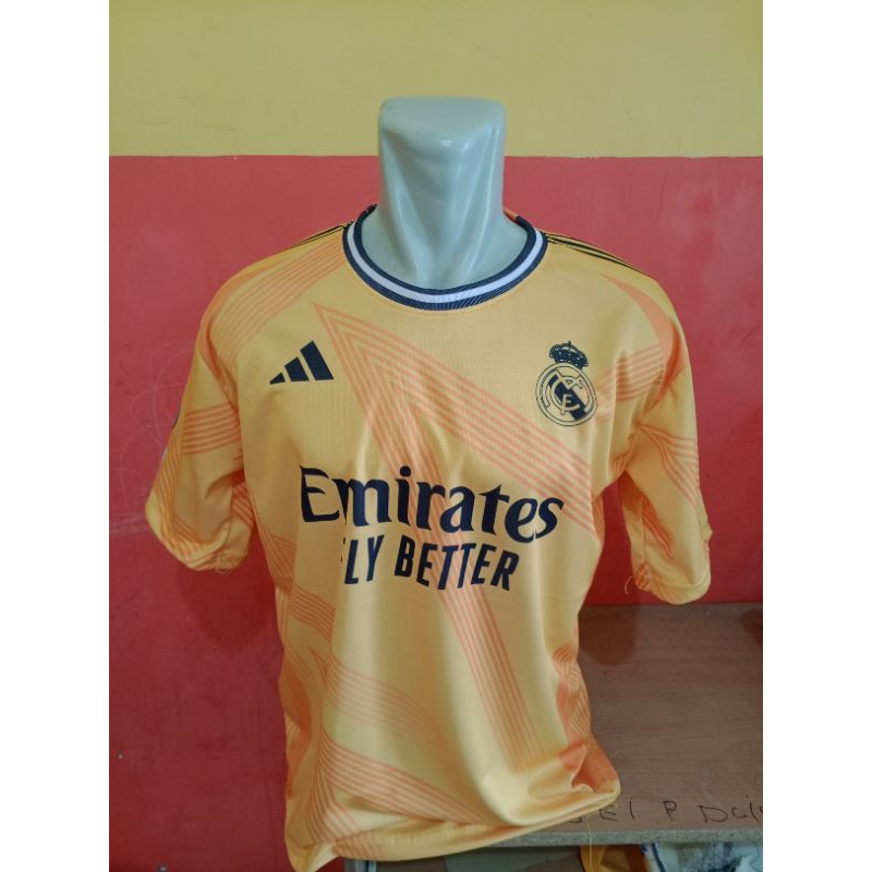 Jual Jersey Real Madrid Terbaru 2024 Full printing gratis nama dan nomor punggung | Shopee Indonesia