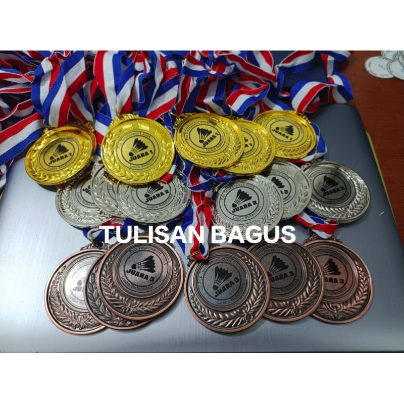 Jual MEDALI CUSTOM LOGAM IMPORT HPM 01 HARGA PERSATUAN | Shopee Indonesia