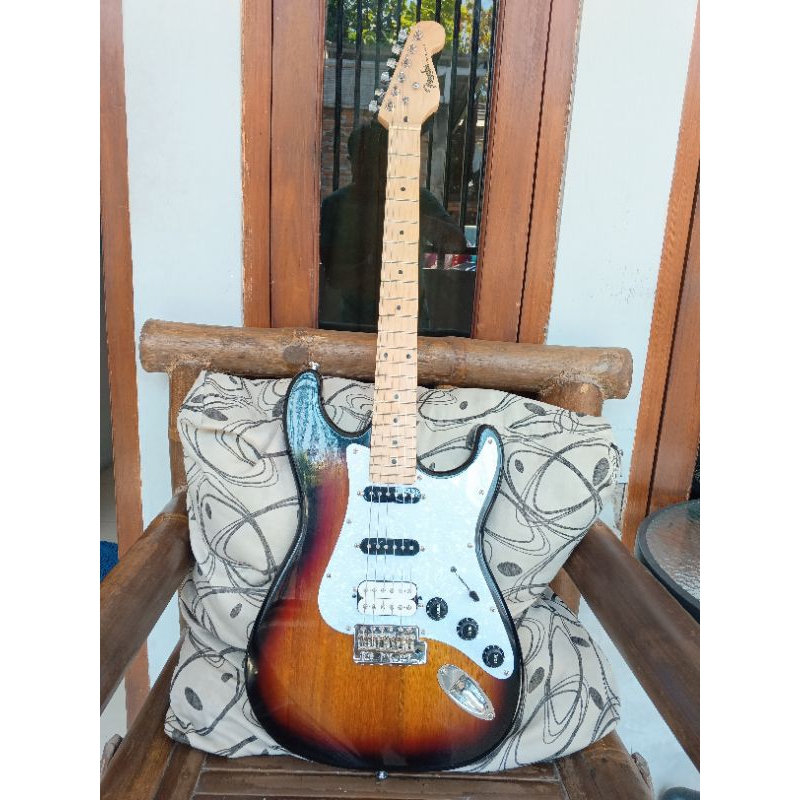 Jual gitar listrik custom fender stratocaster HSS second | Shopee Indonesia