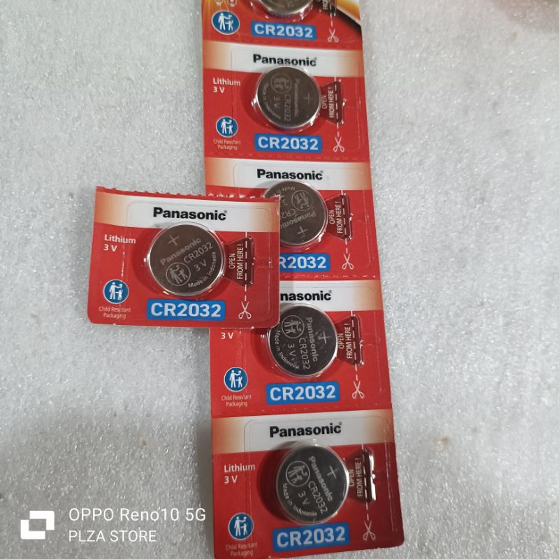 Jual Baterai Lithium 3 volt Battery coin kancing CR2032 PANASONIC original baterai | Shopee ...