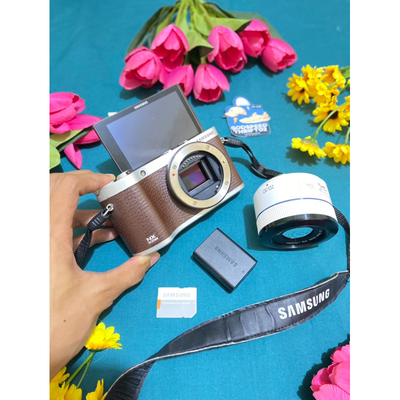 Jual Camera Mirrorless Samsung NX300 with Lensa 45mm F1.8 2D/3D Built ...