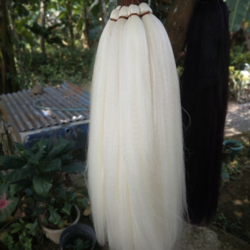 Jual Rambut sambung cemara putih kertas panjang 80cm | Shopee Indonesia