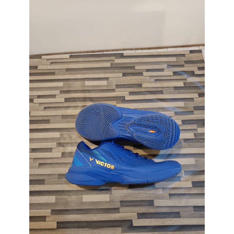 Jual Sepatu Badminton Victor A780 size 40 inshole 25,5 cm bekas Good ...