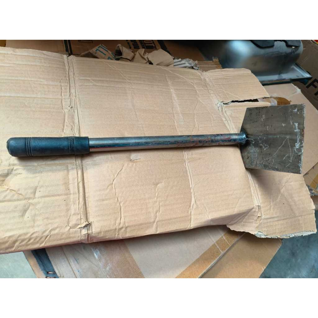 Jual Cangkul Kecil Rumput Pacul Mini Besi Plat Anti Pecah Gagang Besi ...