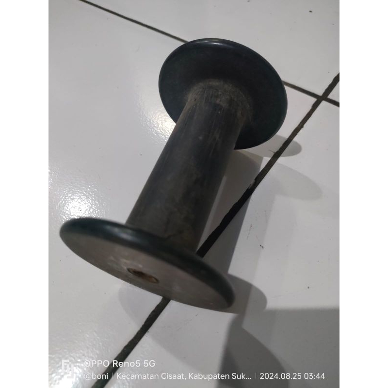 Jual Bobin Klosan dari bahan kayu 6000 yard | Shopee Indonesia