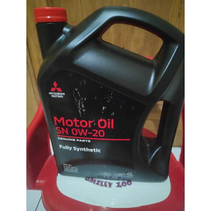 Jual oli mesin Mitsubishi xpander sn 0w-20 4 liter | Shopee Indonesia