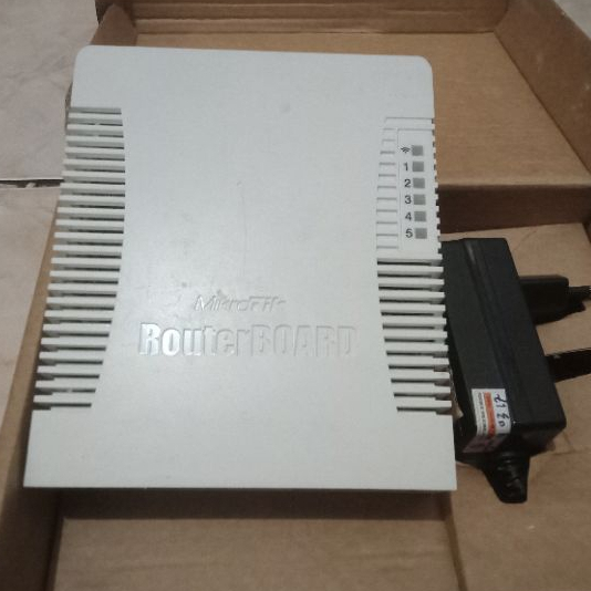 Jual Mikrotik RB751U-2HnD kondisi pernah dipakai | Shopee Indonesia