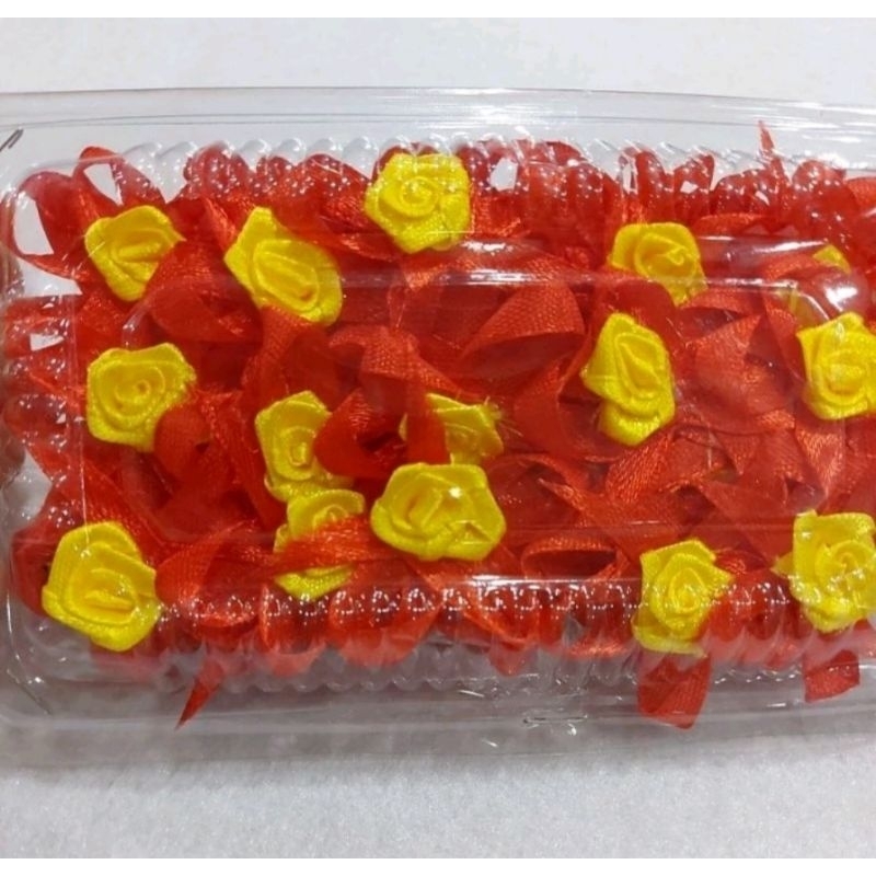 Jual Bunga Panitia Satin isi 50 Pcs (Sudah dengan Peniti) | Shopee ...