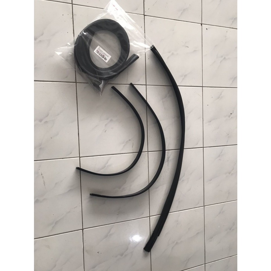 Jual Door Run Channel Nissan Terrano - Rigth Door | Shopee Indonesia